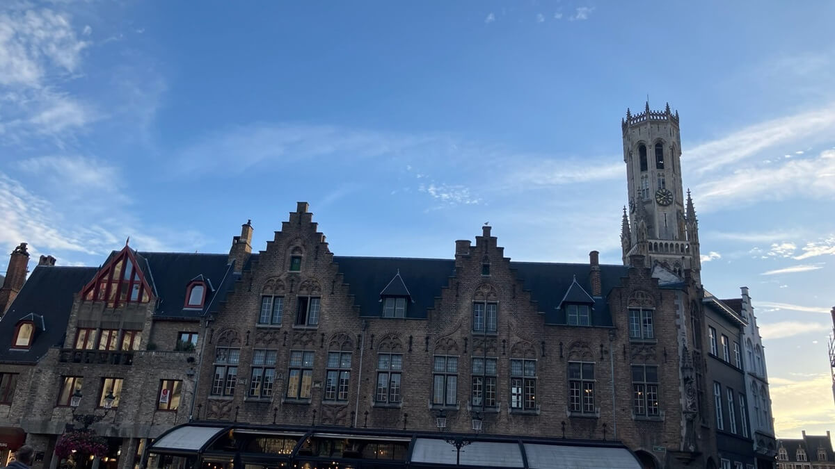 ブルージュ旅行！おすすめ観光地5選&食べ物3選【ワッフル/カフェ/パン】 | Pom Voyage